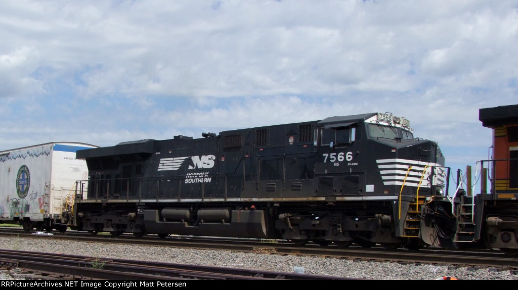 NS 7566